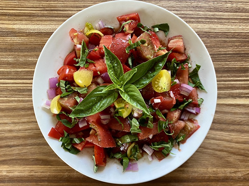 Marinated Tomato Basil Salad with Balsamic Vinegar | In the Kitchen ...