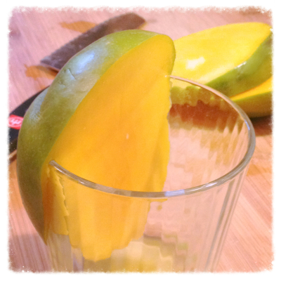 Peel a Mango with a Drinking Glass