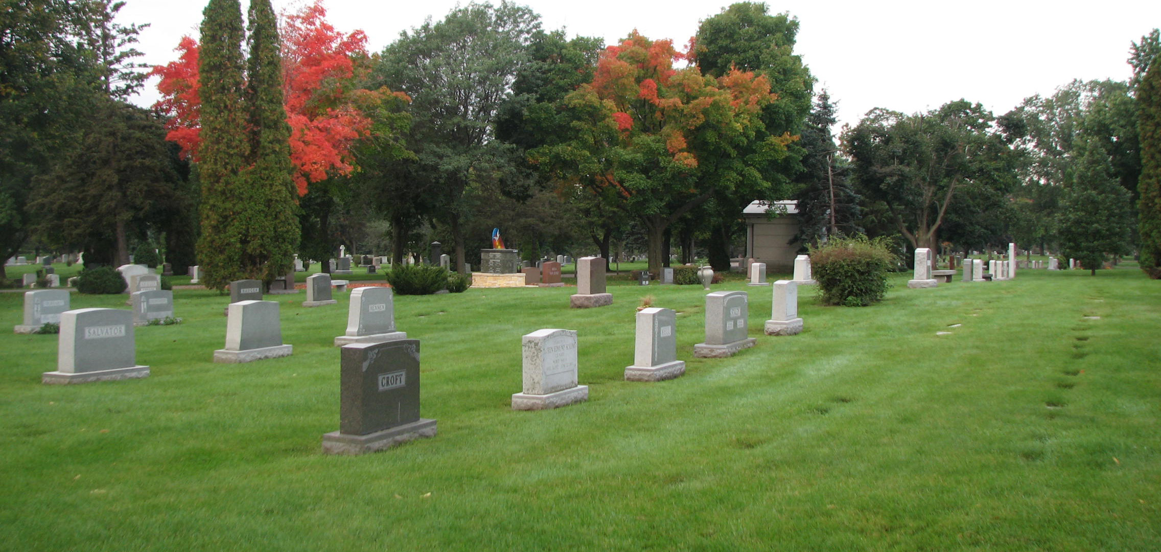 Home [roselawncemetery.com]